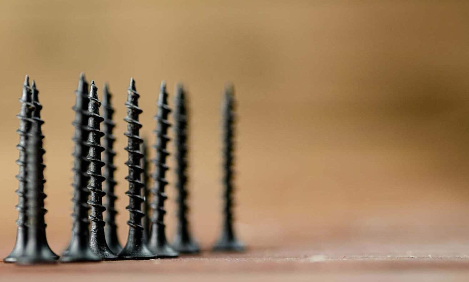 ¿Qué hacer si pisas sobre un clavo y cuándo buscar ayuda?