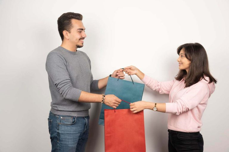 5 ideas originales para jugar al amigo secreto